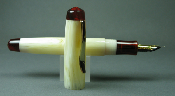 Custom Muse in Ruby Tortoise and Alabaster Swirl | Scriptorium Pens