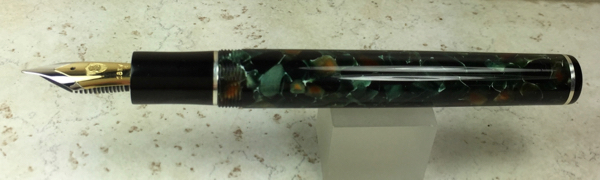 Inkling in Pistachio and Black Ebonite – Medium | Scriptorium Pens